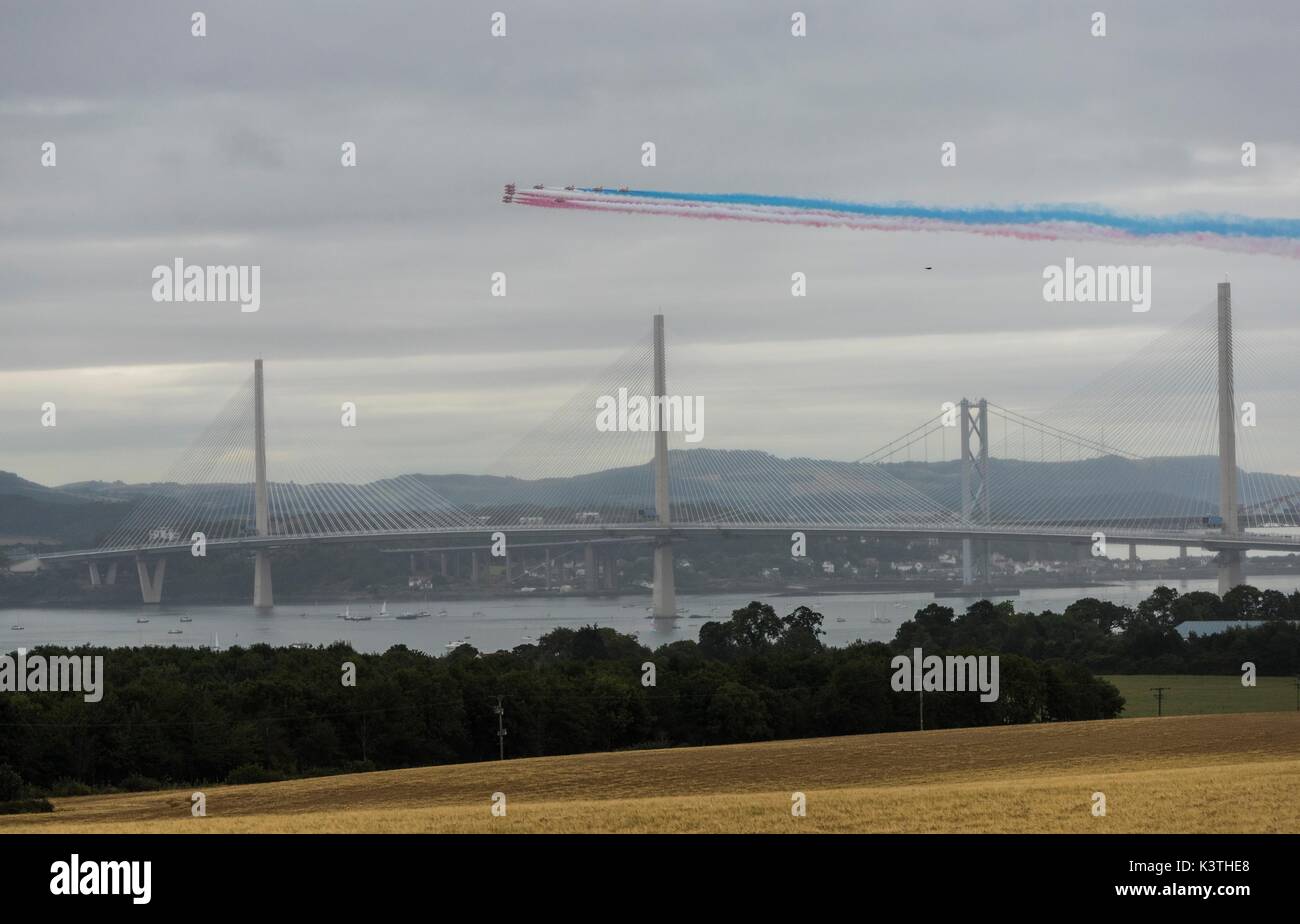Forth bridge red arrows hi-res stock photography and images - Alamy