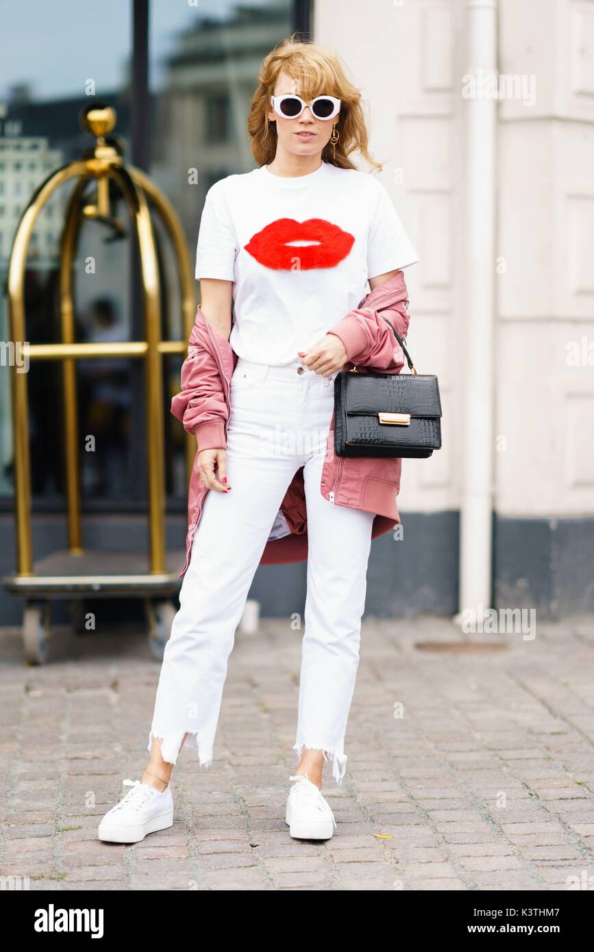 Copenhagen, Denmark. 08th Aug, 2017. Fiona Jane posing outside the Anne ...