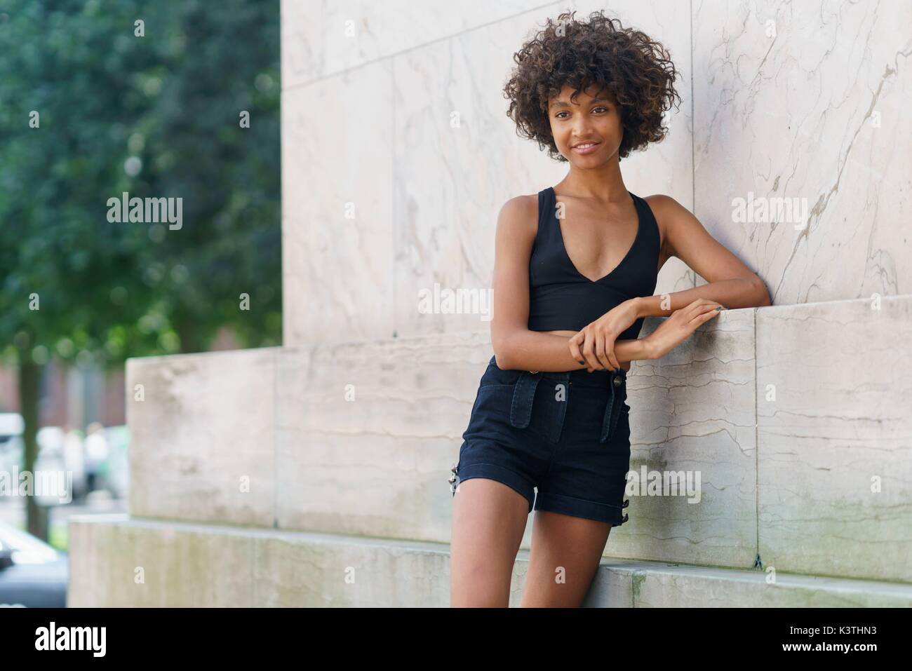 Deep Cleavage Stock Photos & Deep Cleavage Stock Images - Alamy