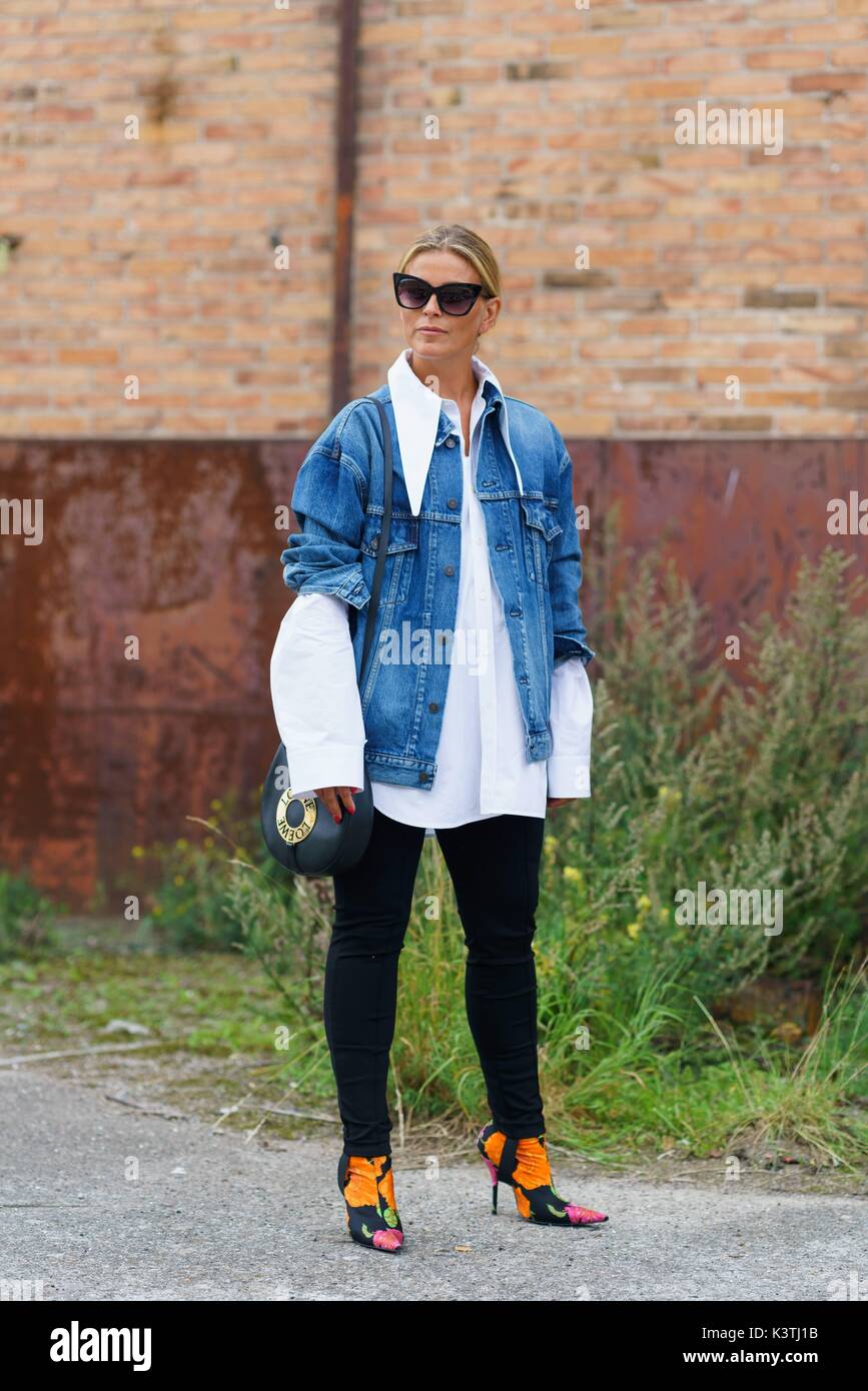 Blogger Janka Polliani posing outside the Ganni runway show during ...