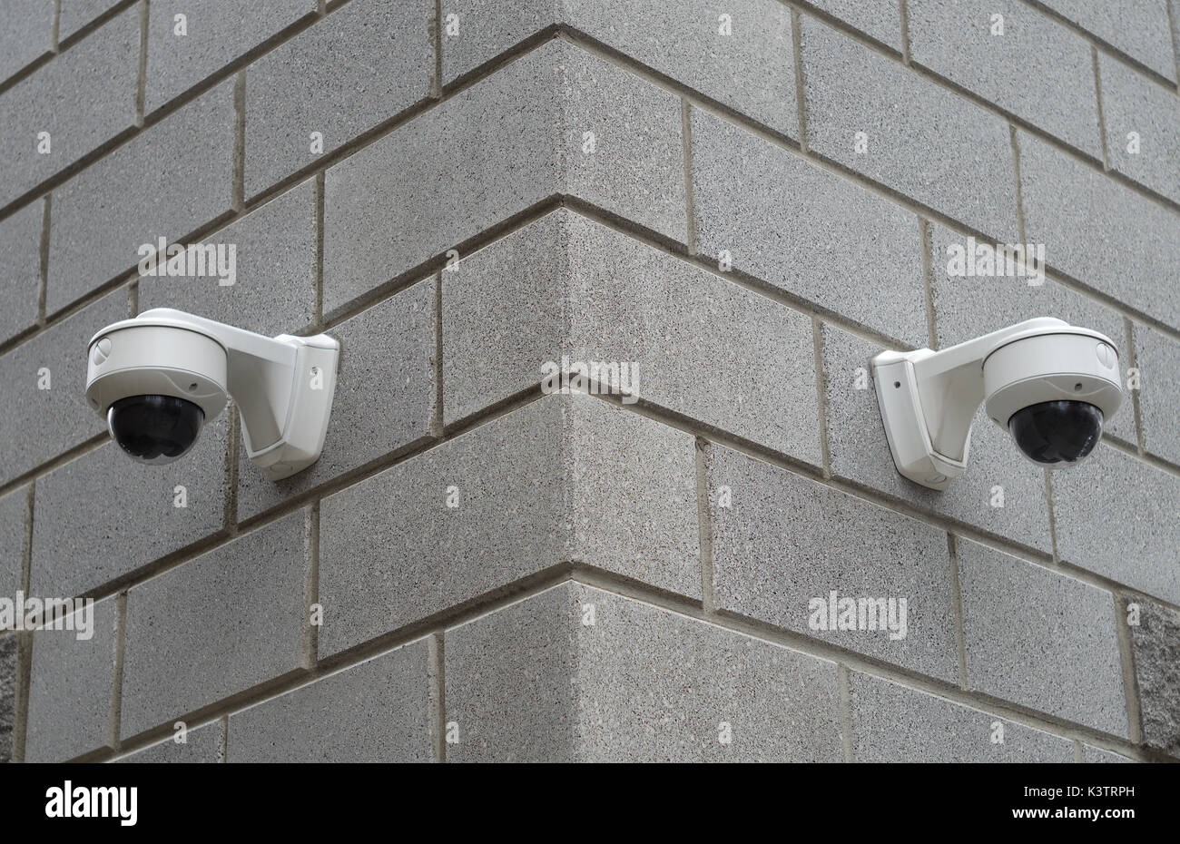 Two cameras hi-res stock photography and images - Alamy