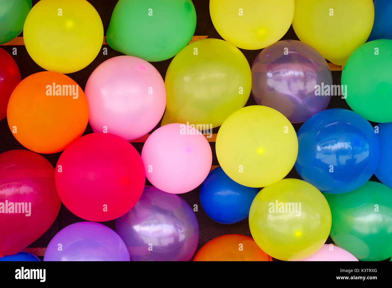 Round balloons hi-res stock photography and images - Alamy