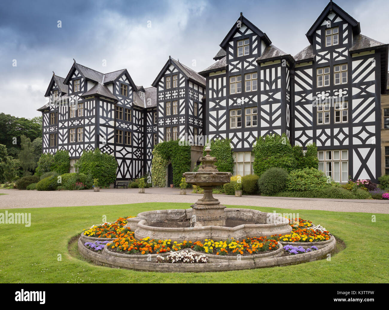 Fox hall historical hi-res stock photography and images - Alamy