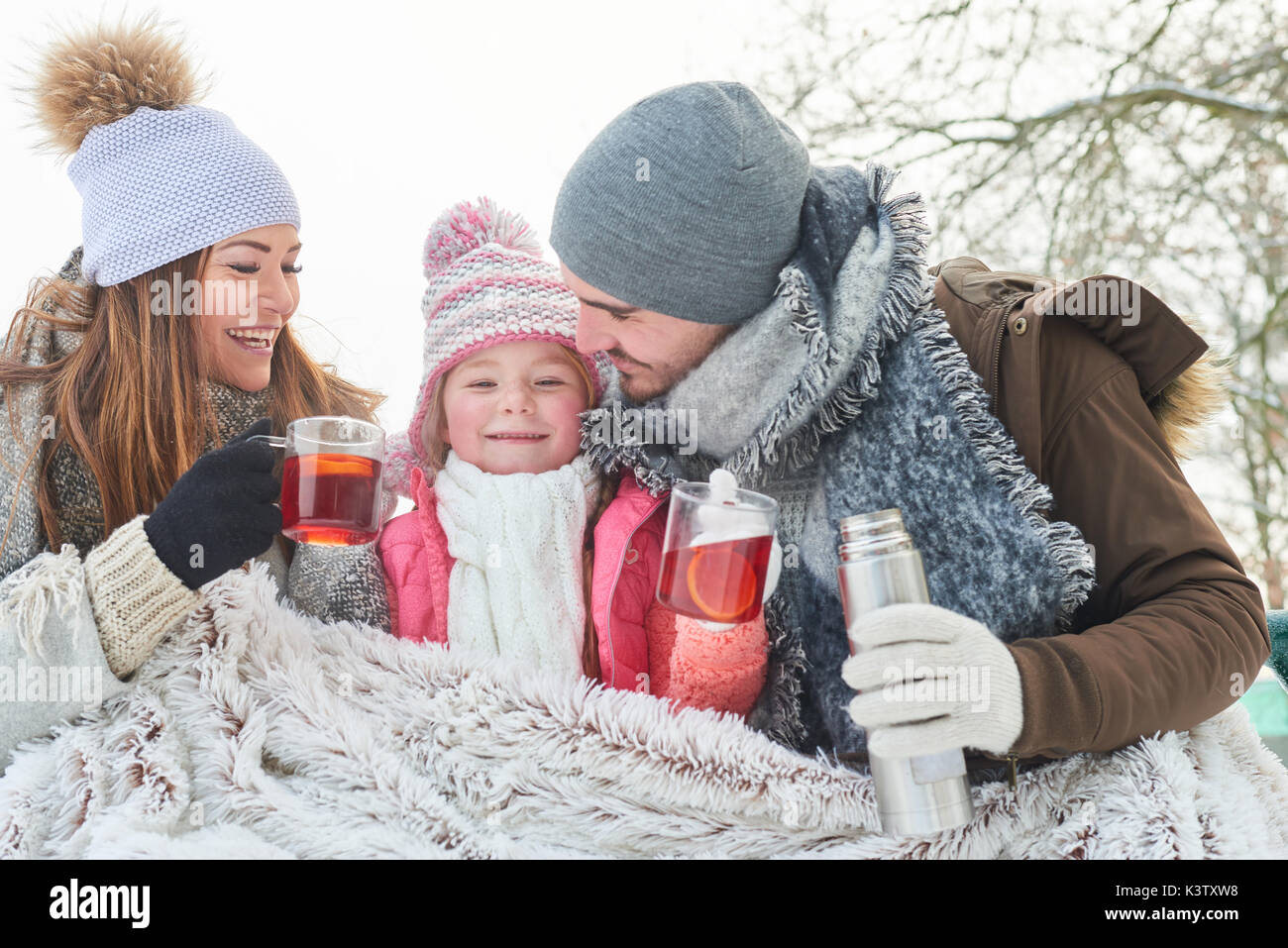 Girl and parents hi-res stock photography and images - Alamy
