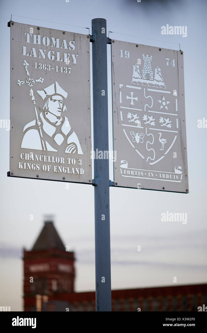 Town signs architecture hi-res stock photography and images - Alamy