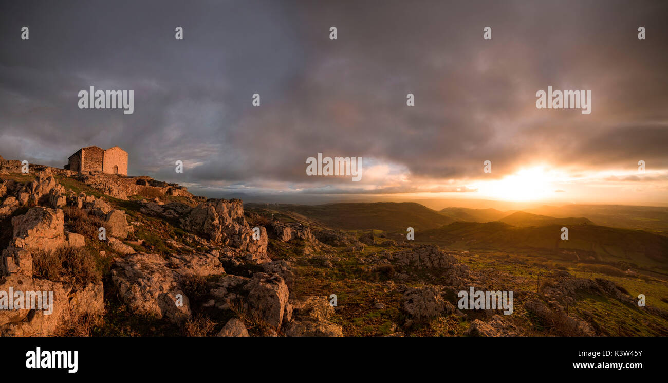 Osilo hi-res stock photography and images - Alamy