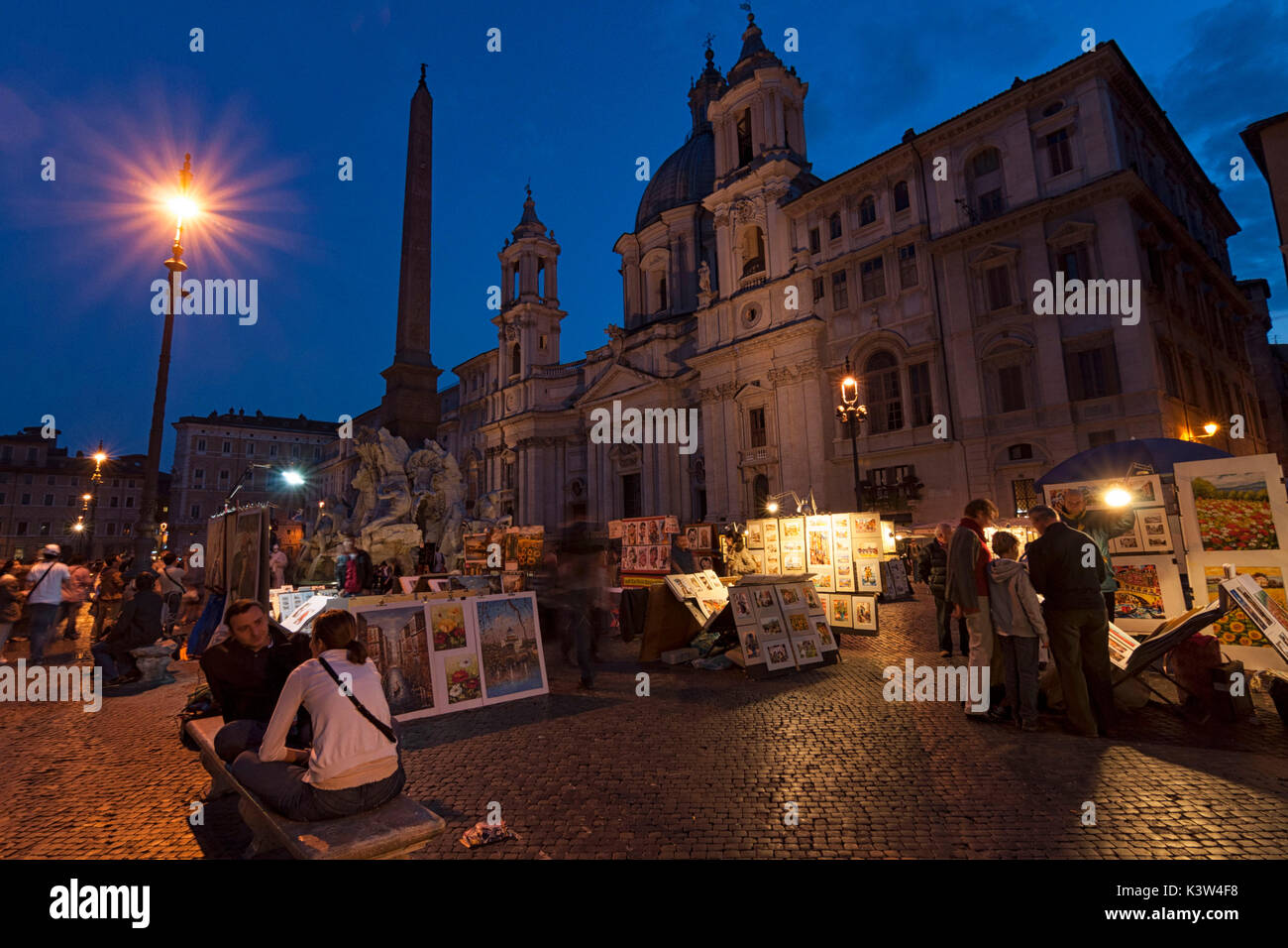 Piazza navona street artists rome hi-res stock photography and images ...