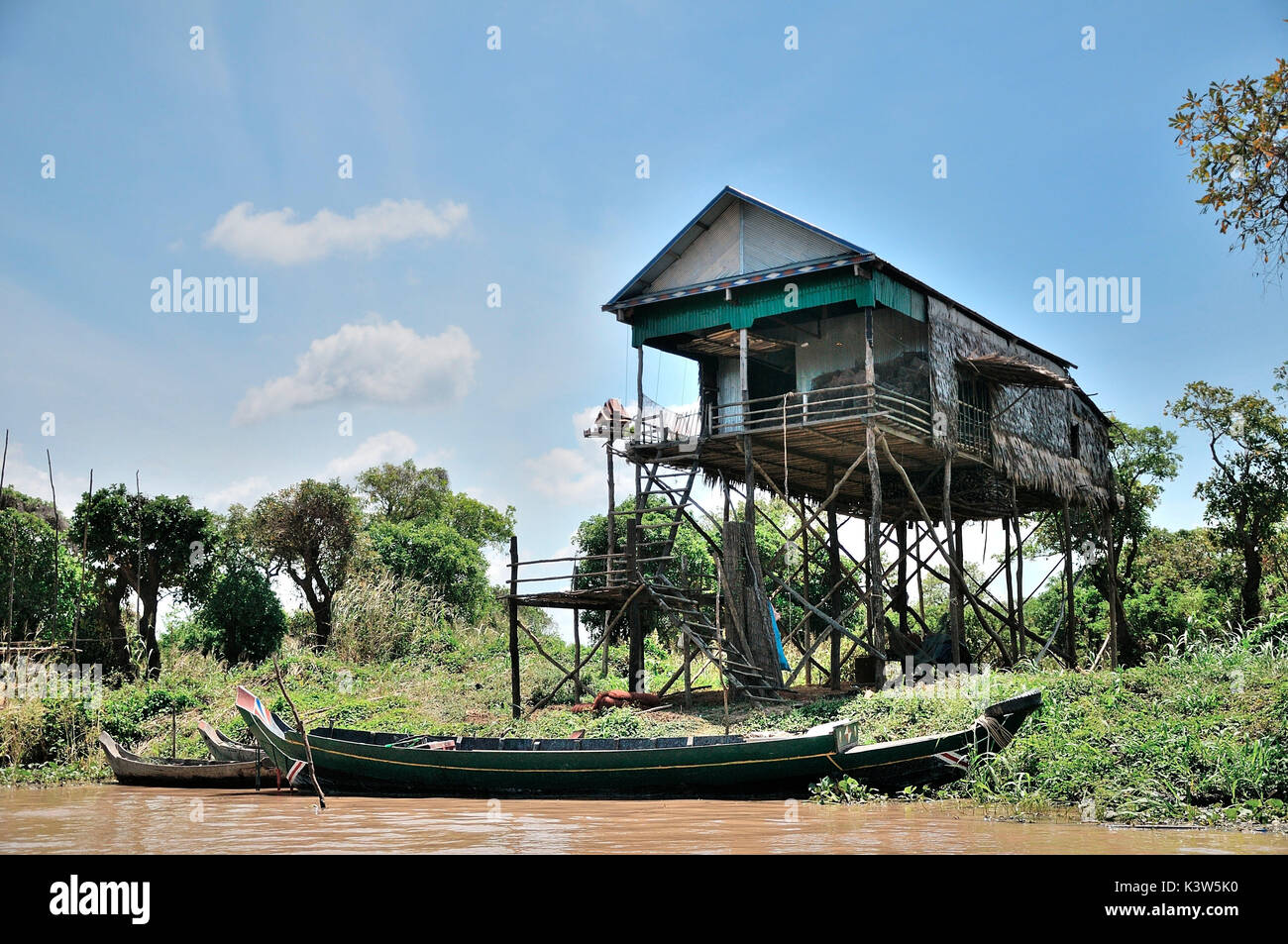 Stilts house hi-res stock photography and images - Alamy
