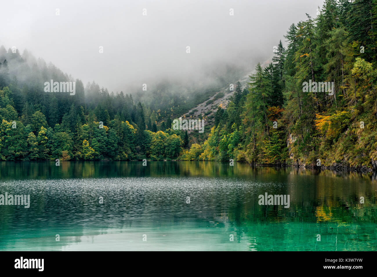 Reflections in tovel lake hi-res stock photography and images - Alamy