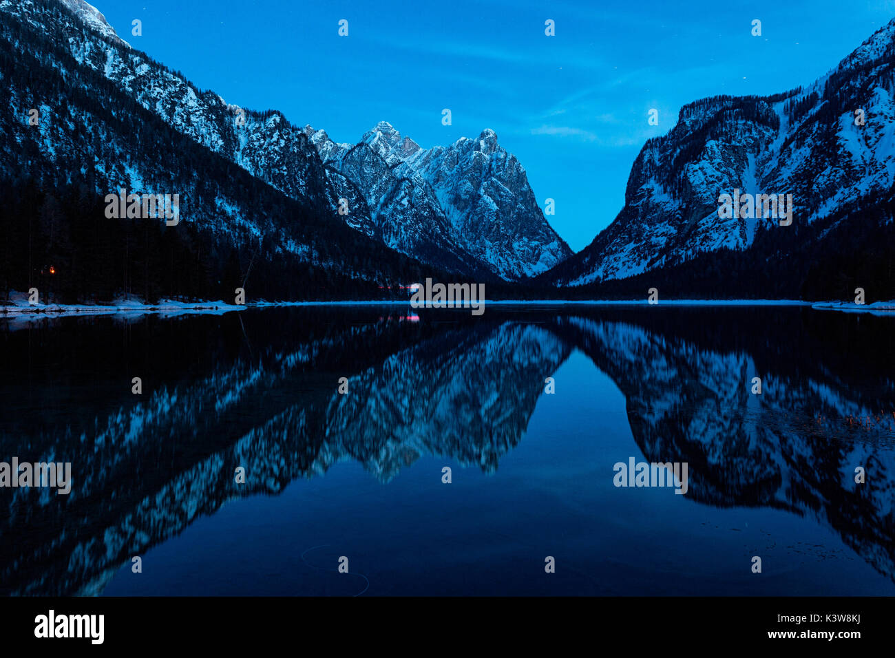 Toblach See-Dobbiaco Lake, Hohlensteintal-Landro Valley, Dolomites ...