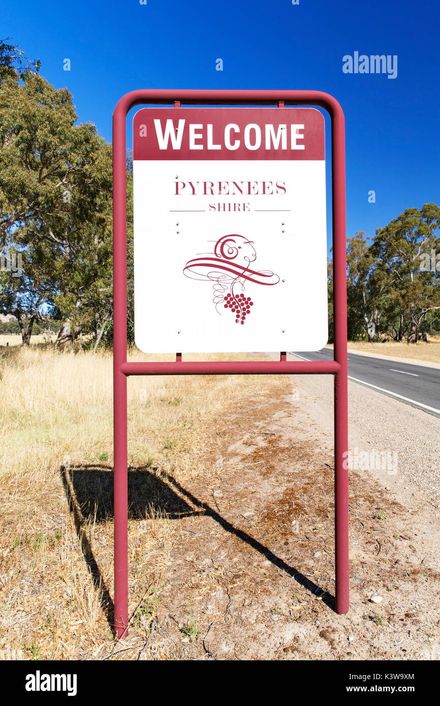 Pyrenees australia sign hi-res stock photography and images - Alamy