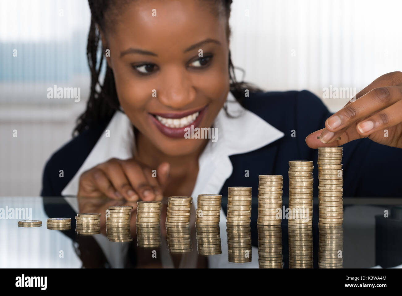 Close up black female making hi-res stock photography and images - Alamy