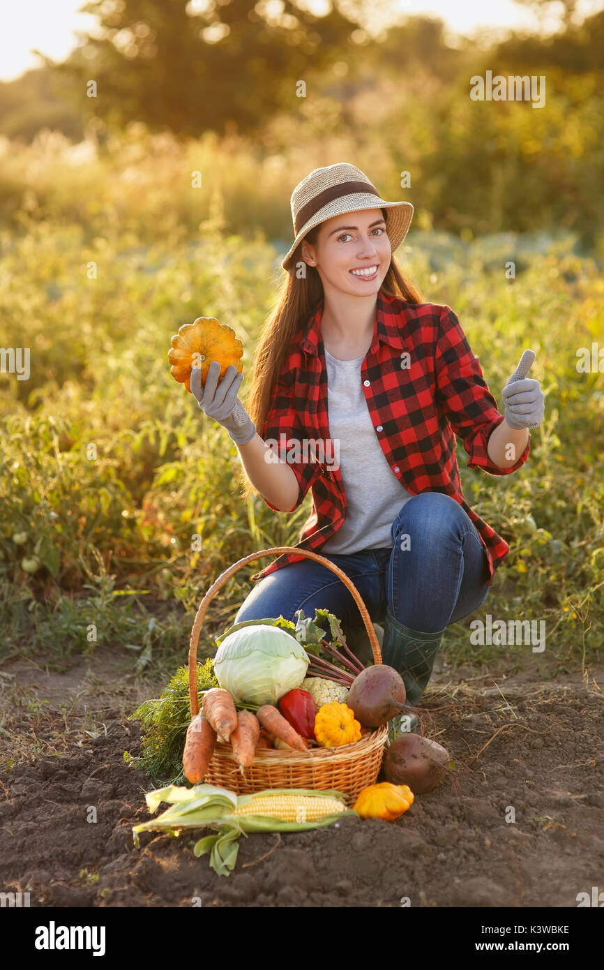 Female basket hi-res stock photography and images - Alamy