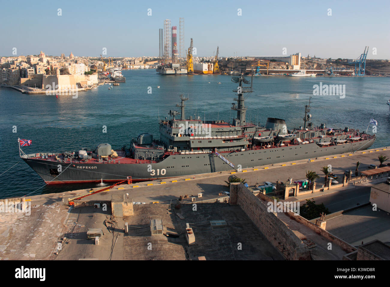 Russia warship hi-res stock photography and images - Alamy