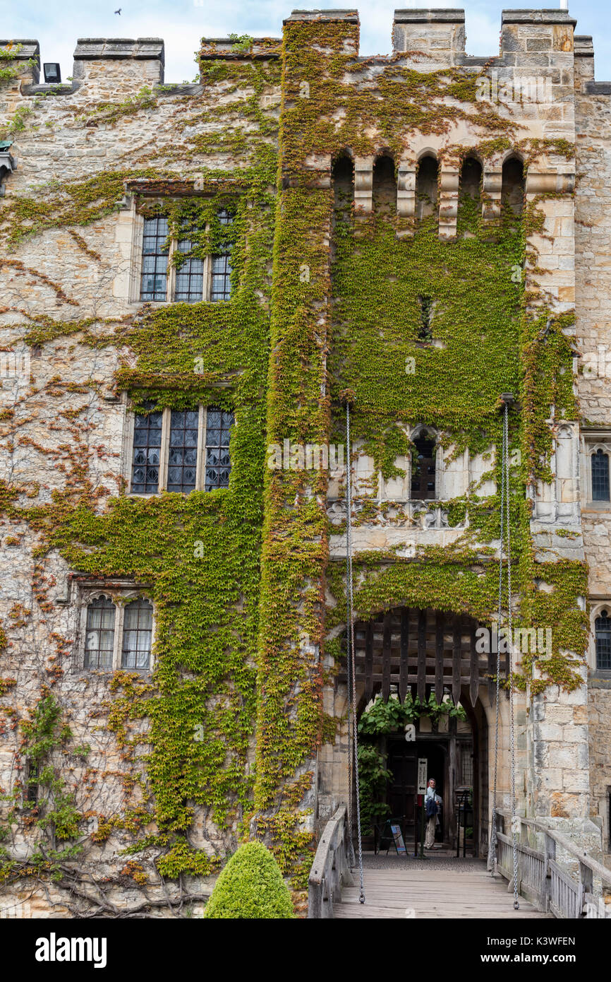 Water maze hever castle hi-res stock photography and images - Alamy