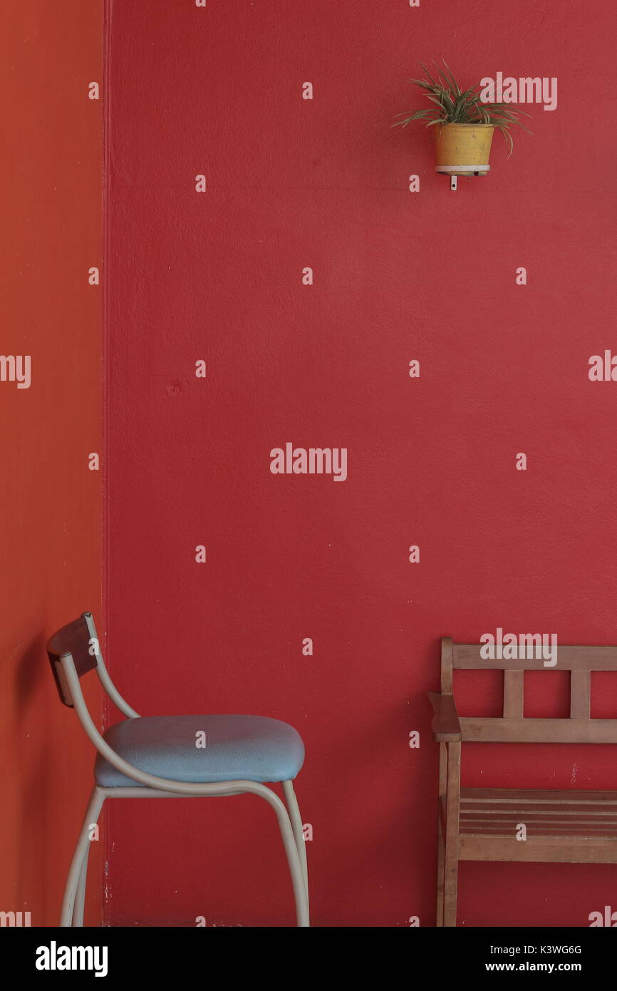 Office interiors red chair hi-res stock photography and images - Alamy