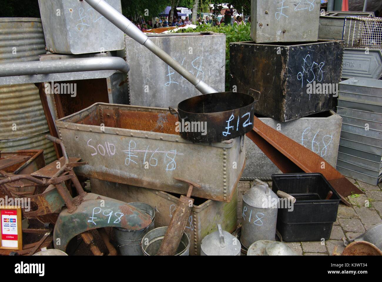 Old fashioned market stall hi-res stock photography and images - Alamy