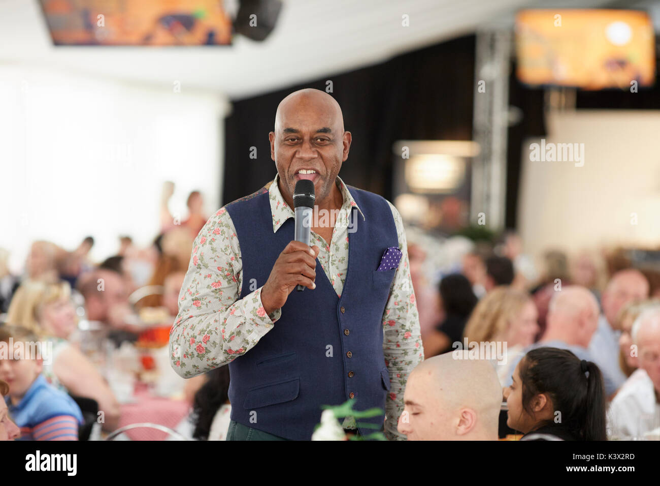 Ainsley harriott hi-res stock photography and images - Alamy