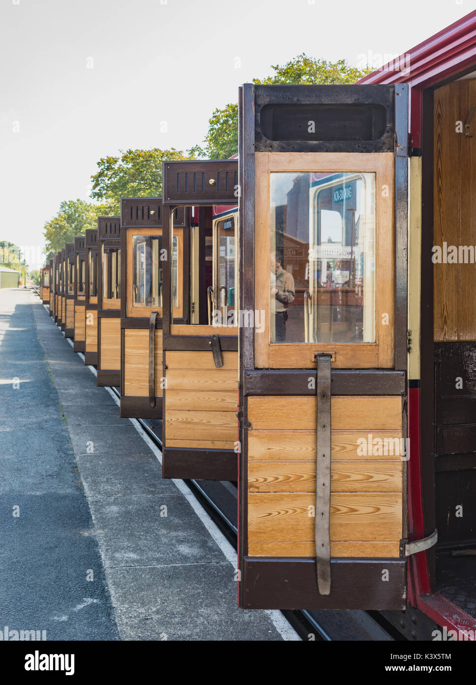 Train doors hi-res stock photography and images - Alamy