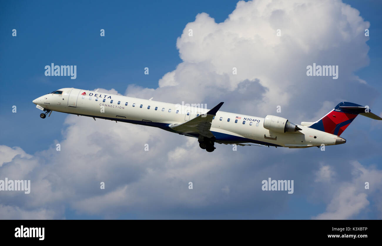 Delta connection hi-res stock photography and images - Alamy