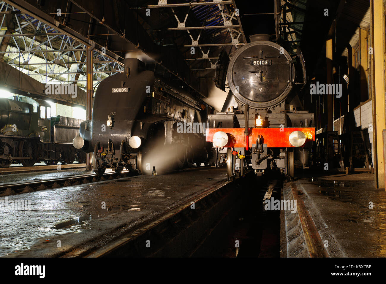 Lner train inside hi-res stock photography and images - Alamy