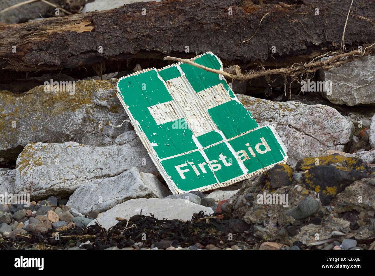 First aid sign hi-res stock photography and images - Alamy