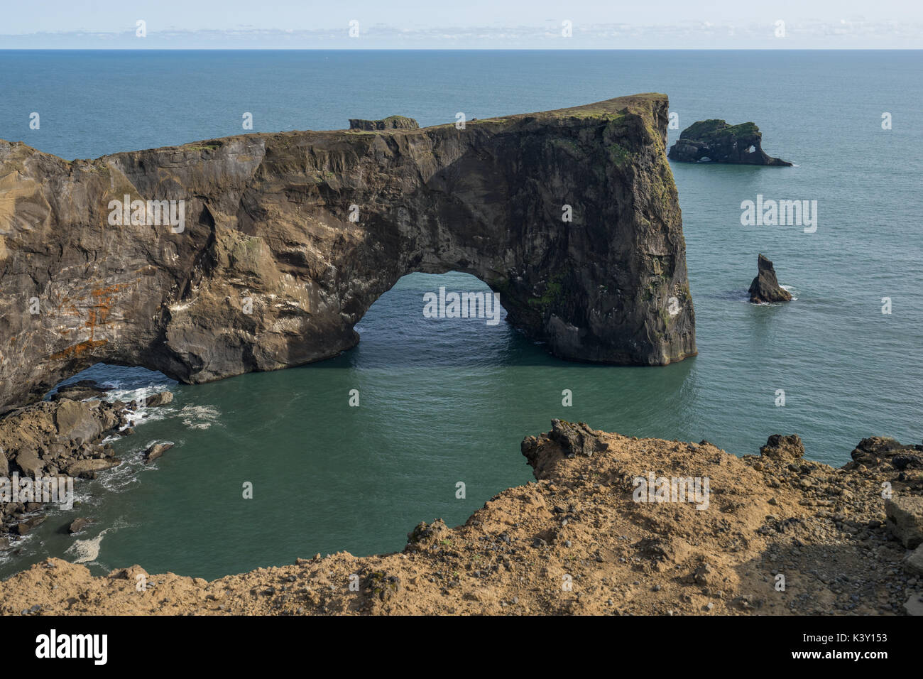 Dyrholaey arch hi-res stock photography and images - Alamy