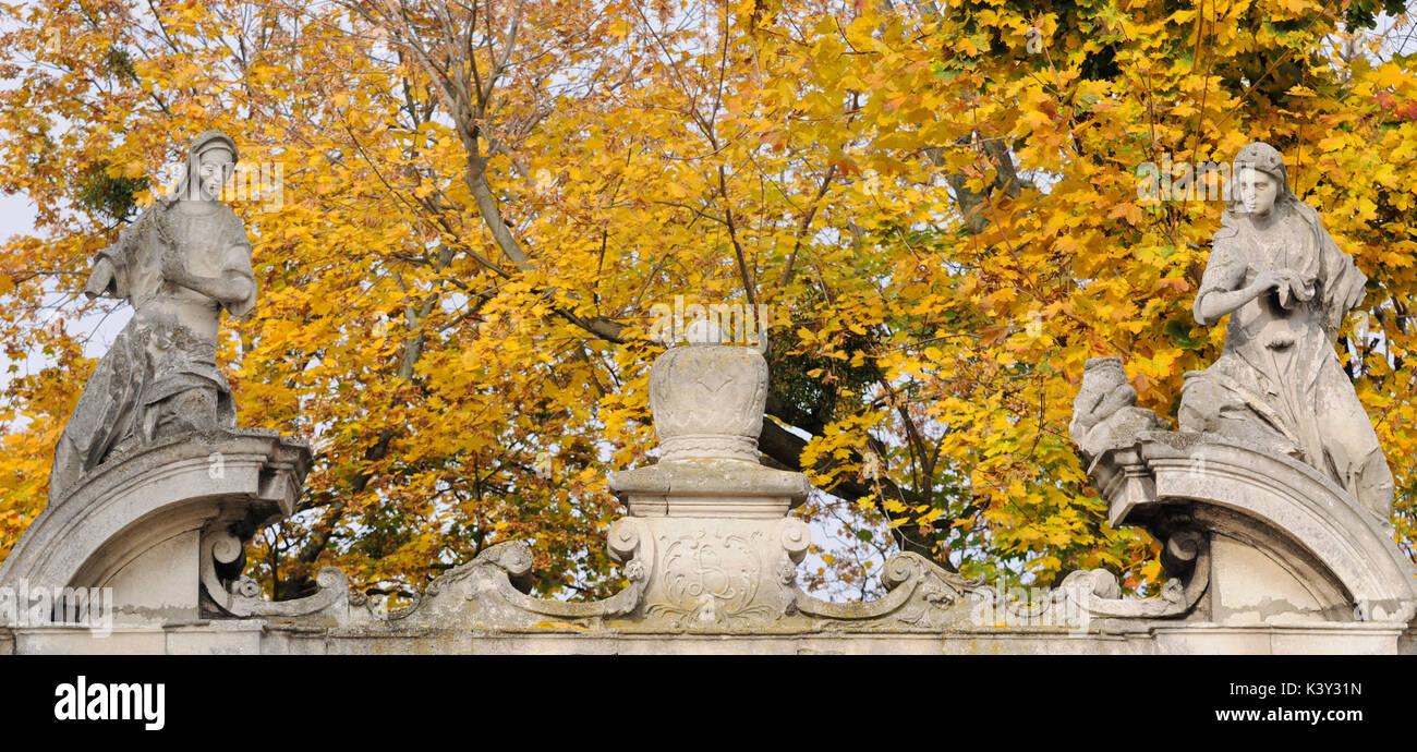 Ukraine kiev roman catholic church hi-res stock photography and images ...