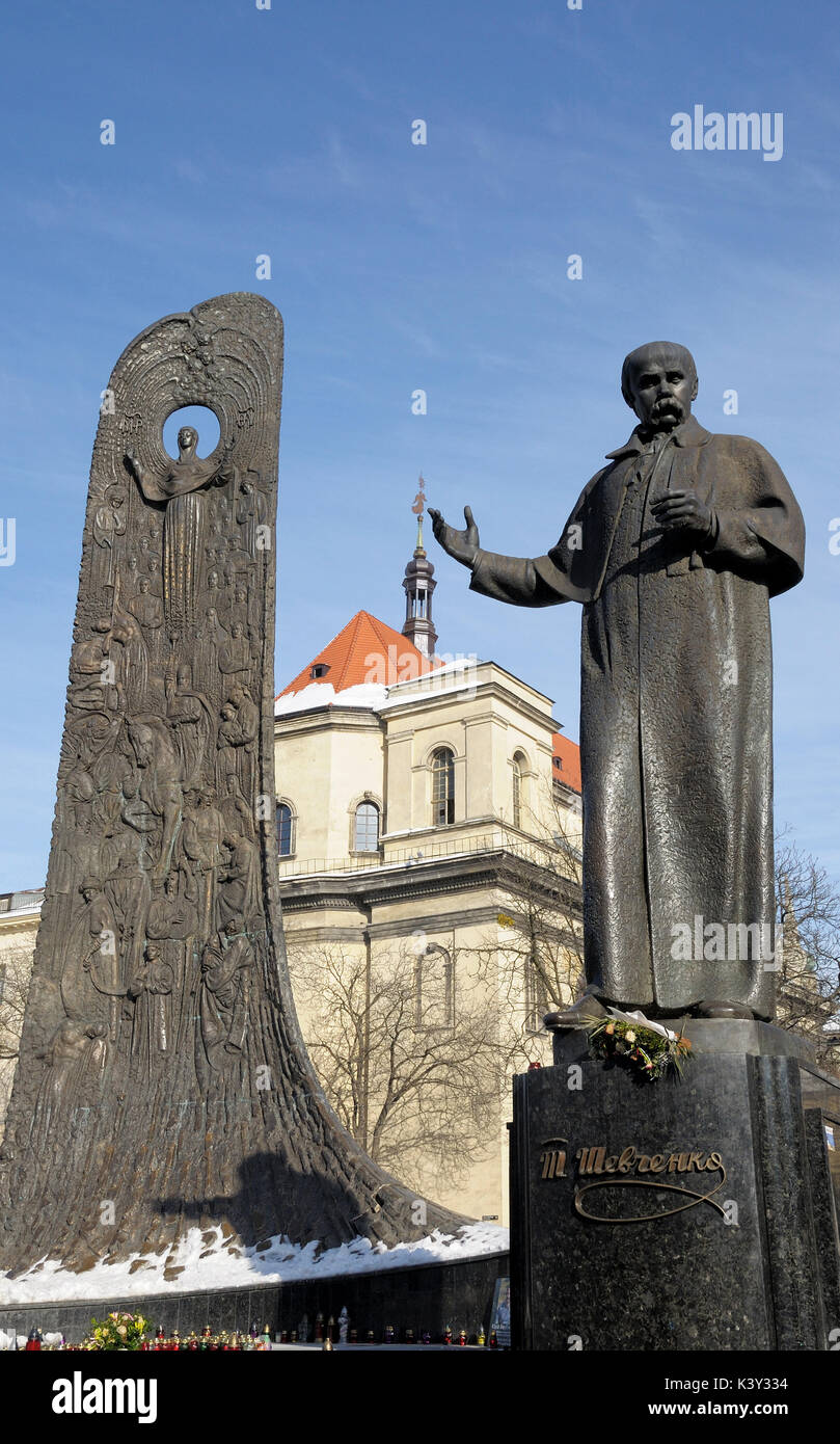 Monument to Shevchenko in Lviv Stock Photo - Alamy
