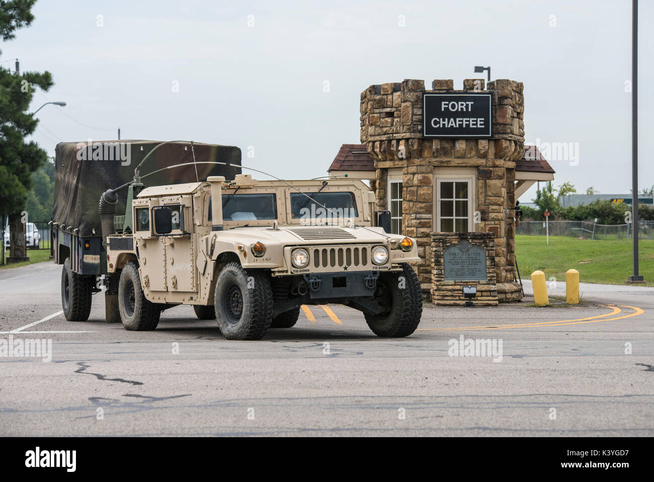 Arkansas National Guard Soldiers of the 142nd Field Artillery Brigade ...
