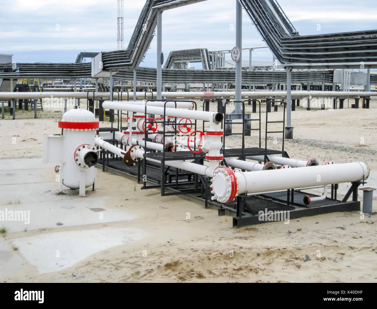 Oil metering hi-res stock photography and images - Alamy