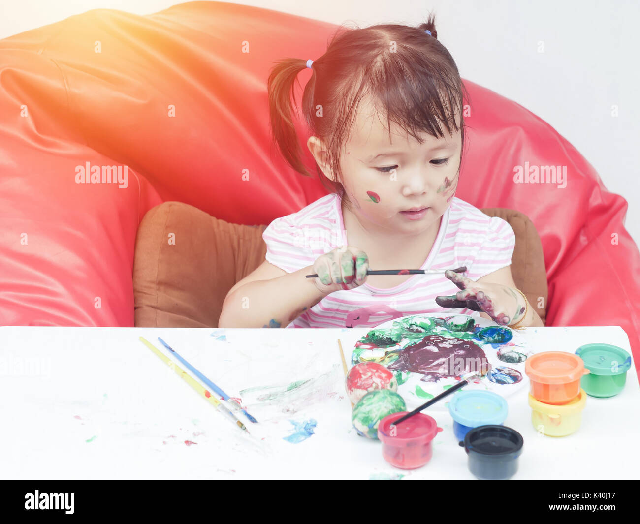 Cute little girl beautiful little girl hi-res stock photography and ...