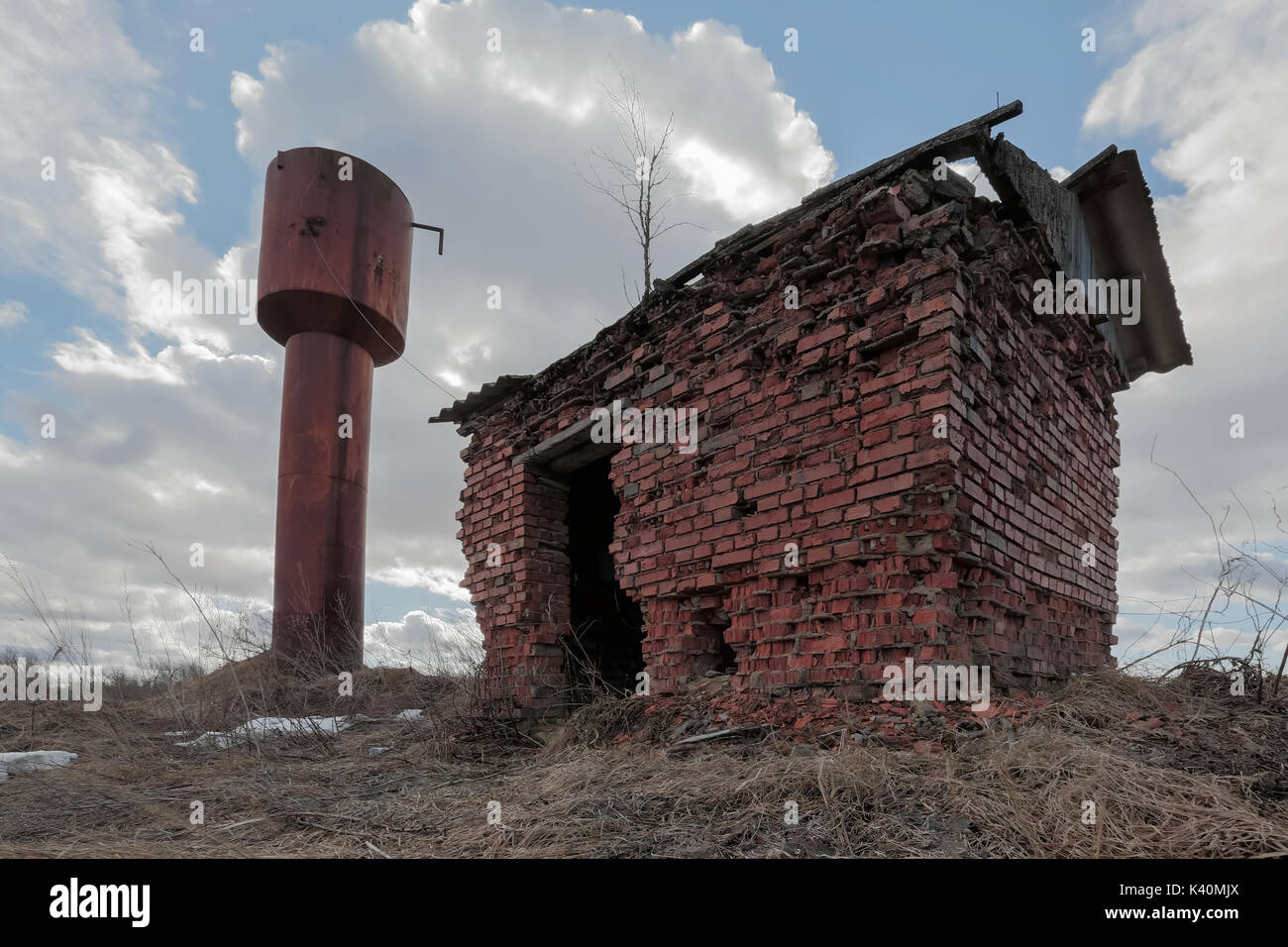 Water tank old tower hi-res stock photography and images - Alamy