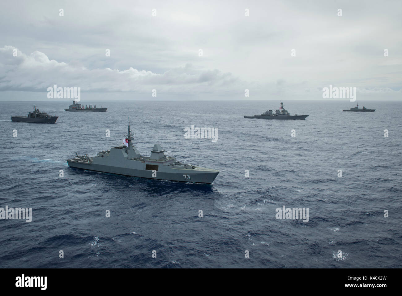 U.S. and Republic of Singapore Navy (RSN) ships participate in a ...