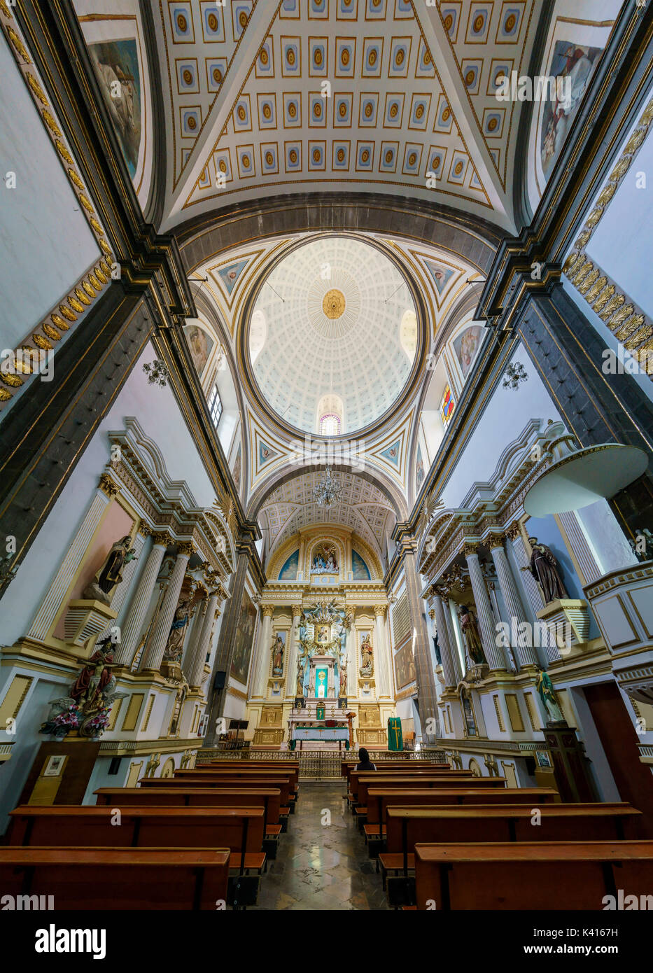 Mexican church interior hi-res stock photography and images - Alamy