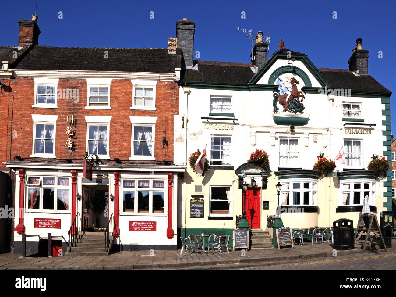 Ashbourne derbyshire buildings uk hi-res stock photography and images ...