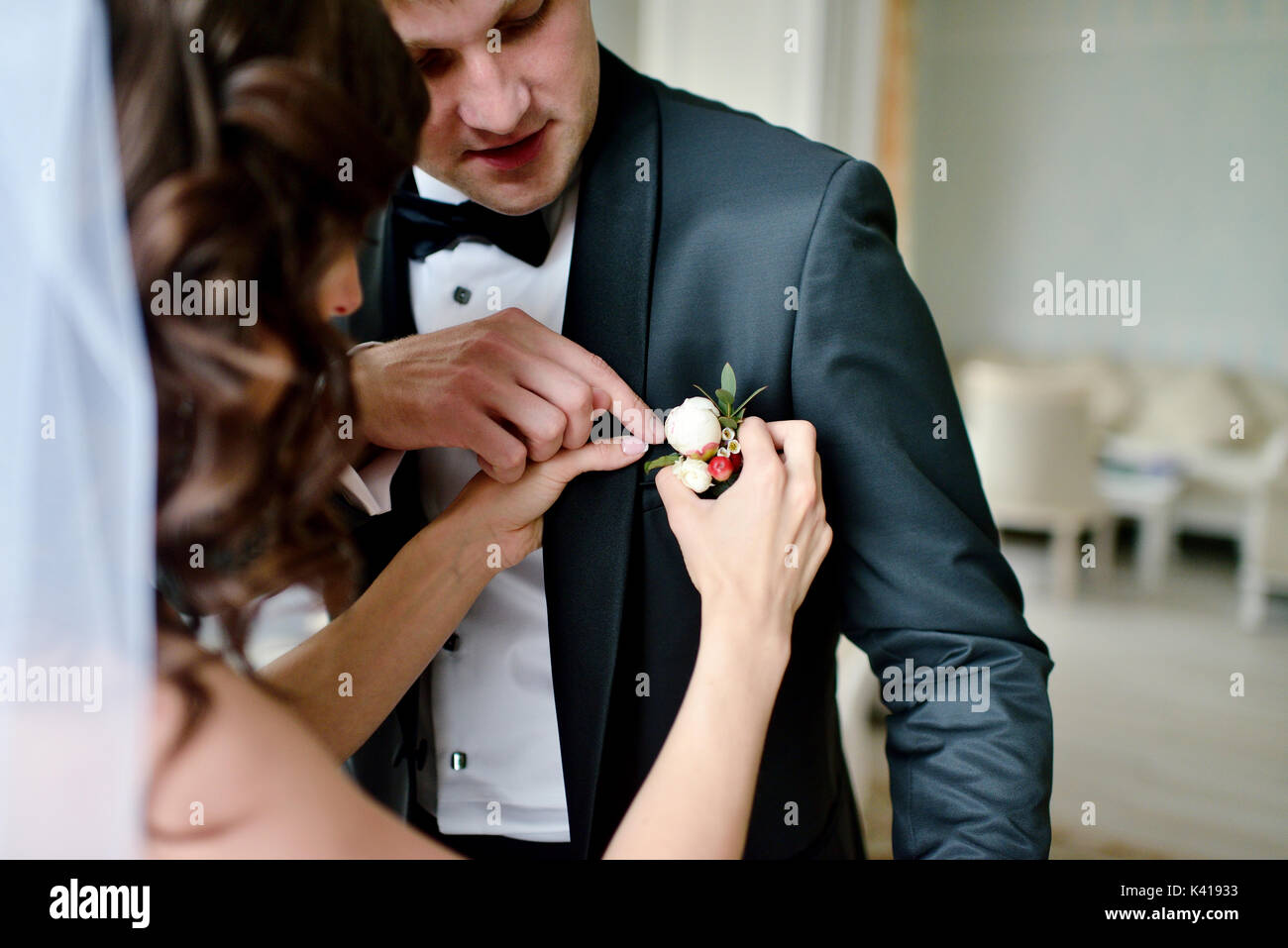 Bride and groom both wearing white hi-res stock photography and images ...