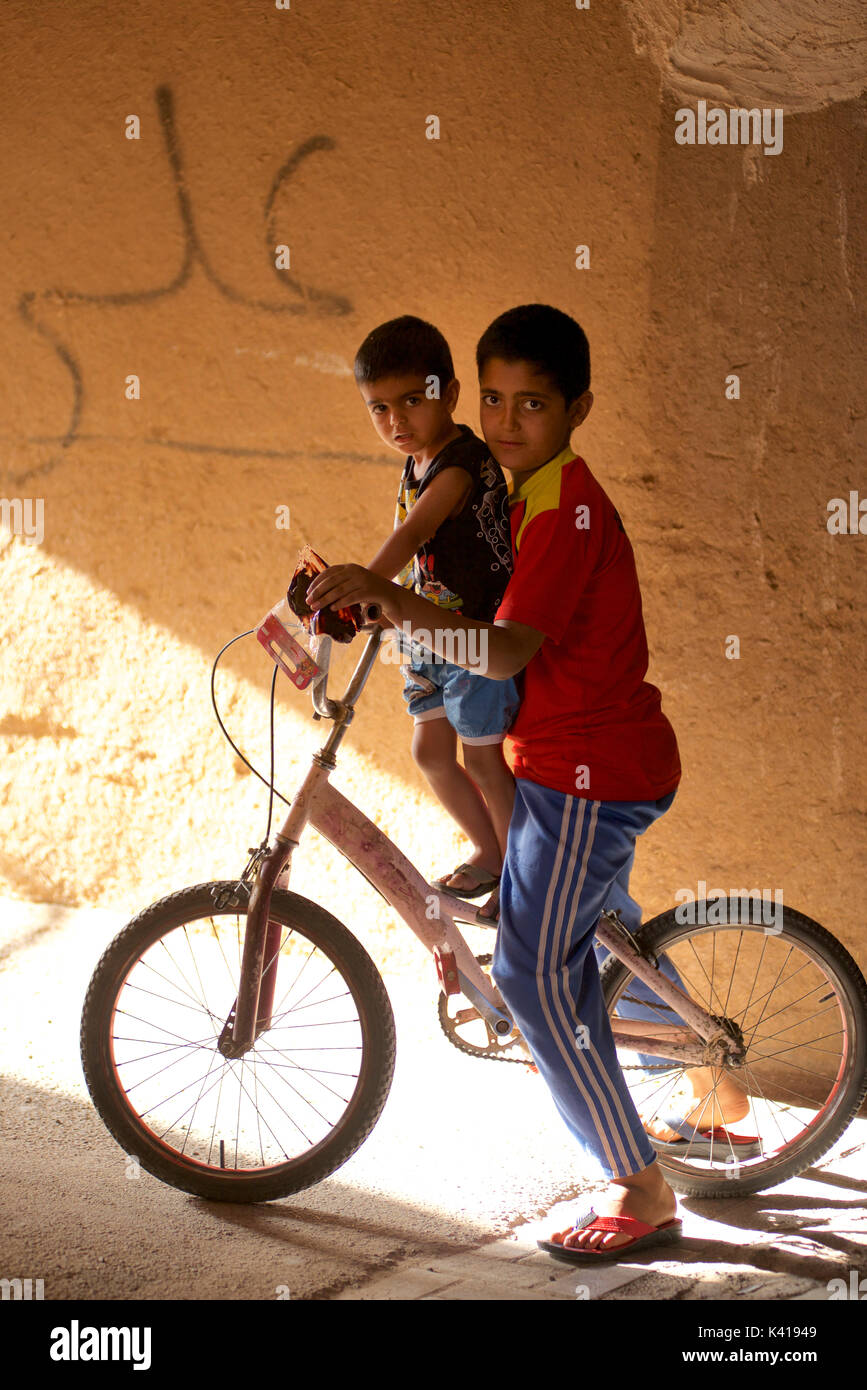 Iranian boys hi-res stock photography and images - Alamy