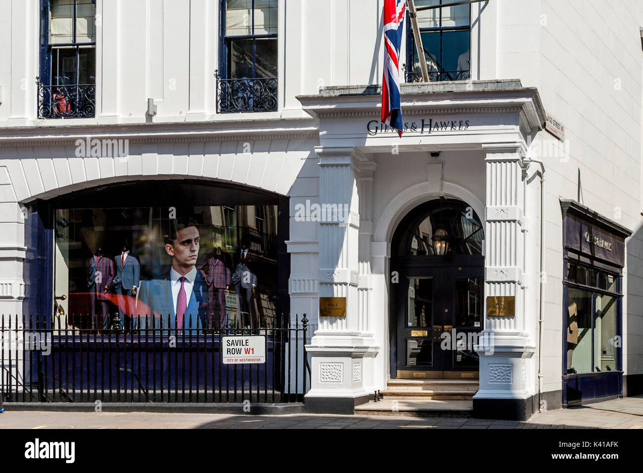 Tailor shop exterior london hi-res stock photography and images - Alamy