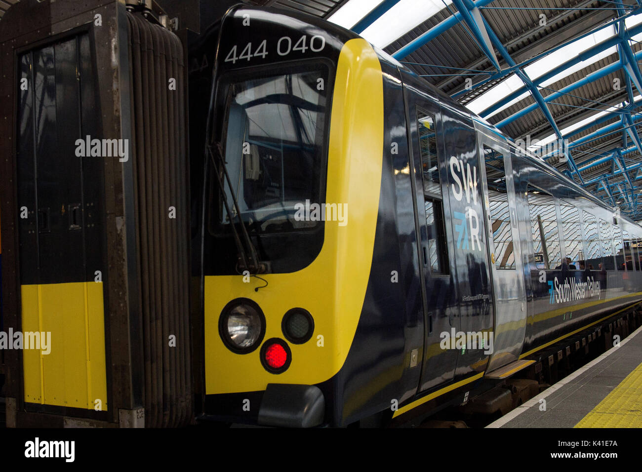 South Western Railway's first fully-liveried Class 444 train arrives ...