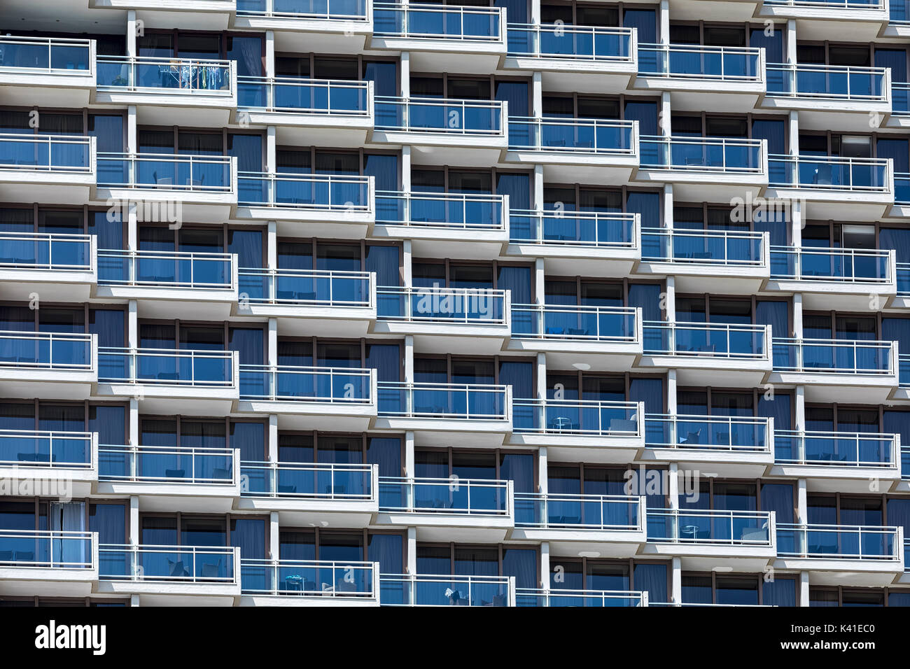 Modern hotel building hi-res stock photography and images - Alamy