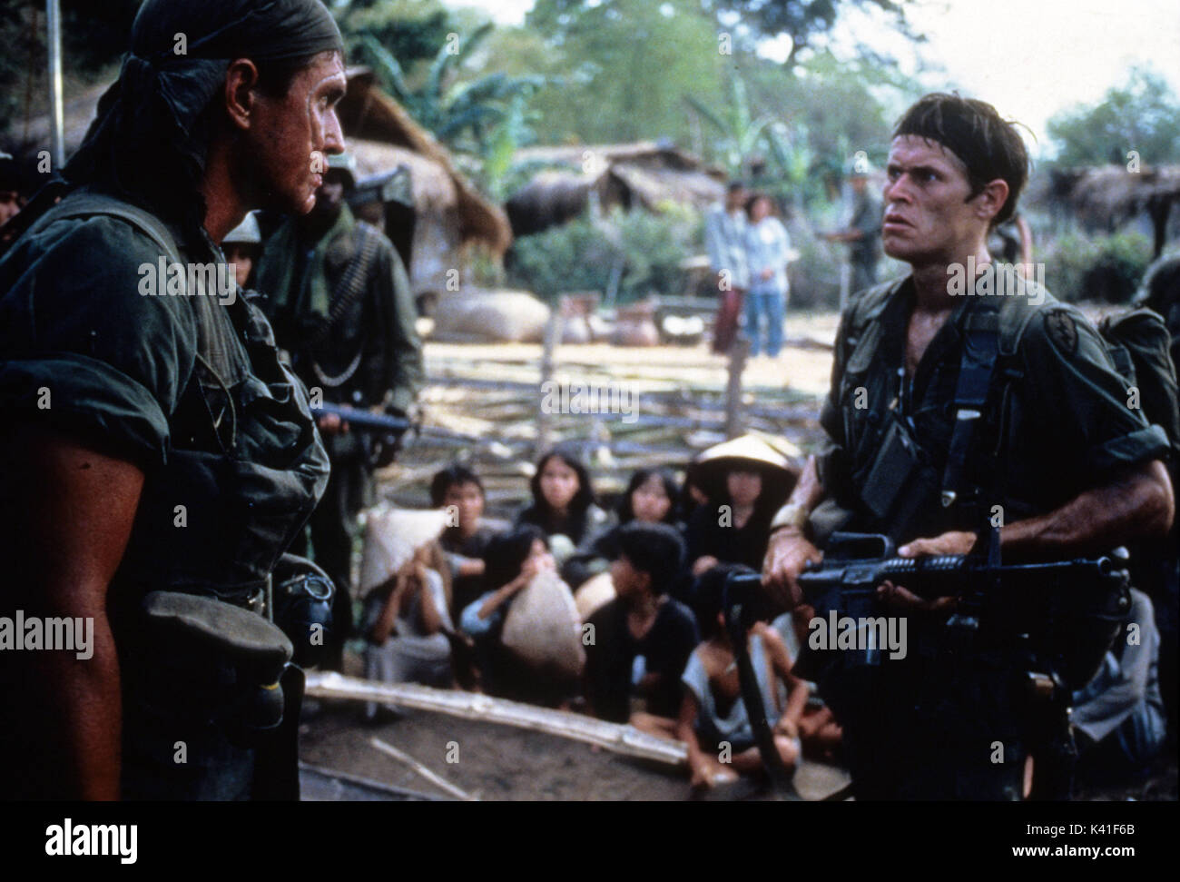 Willem Dafoe Platoon 1986 Stock Photos & Willem Dafoe Platoon 1986 ...