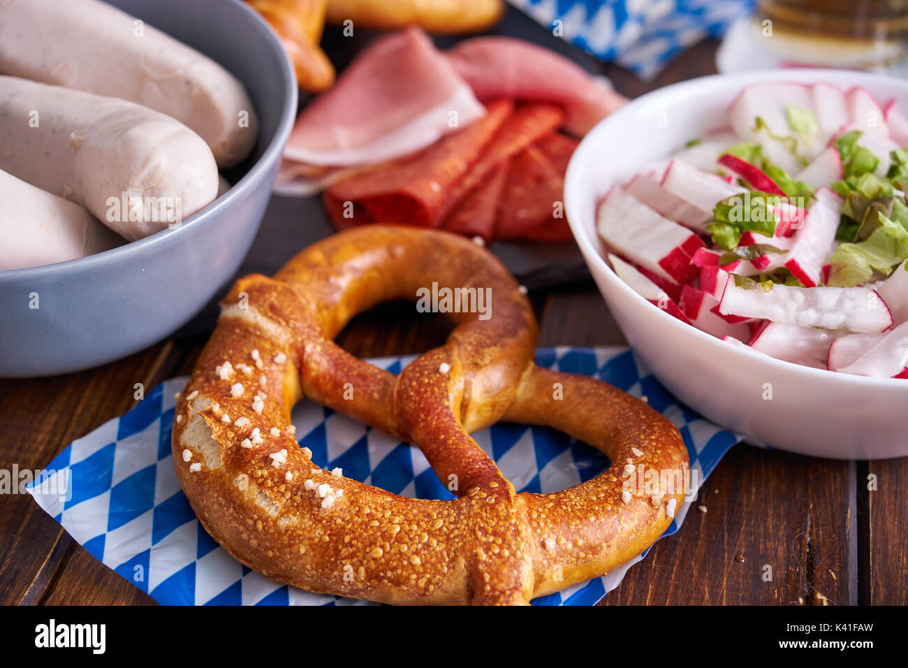 Oktoberfest pretzel and beer hi-res stock photography and images - Alamy