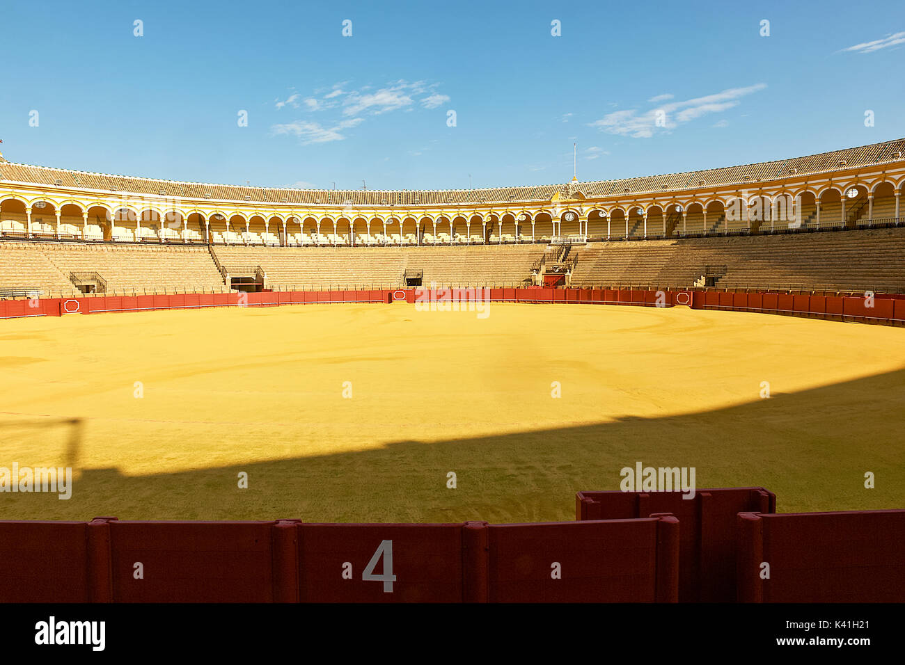 Bullring hi-res stock photography and images - Alamy