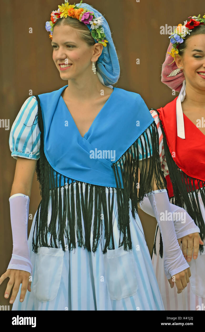 Tresses tradition hi-res stock photography and images - Alamy