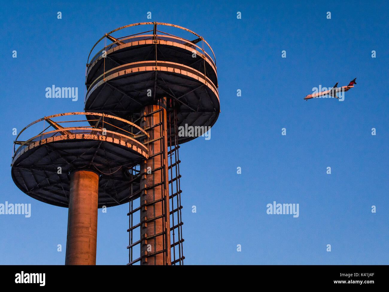 Worlds fair observation towers hi-res stock photography and images - Alamy