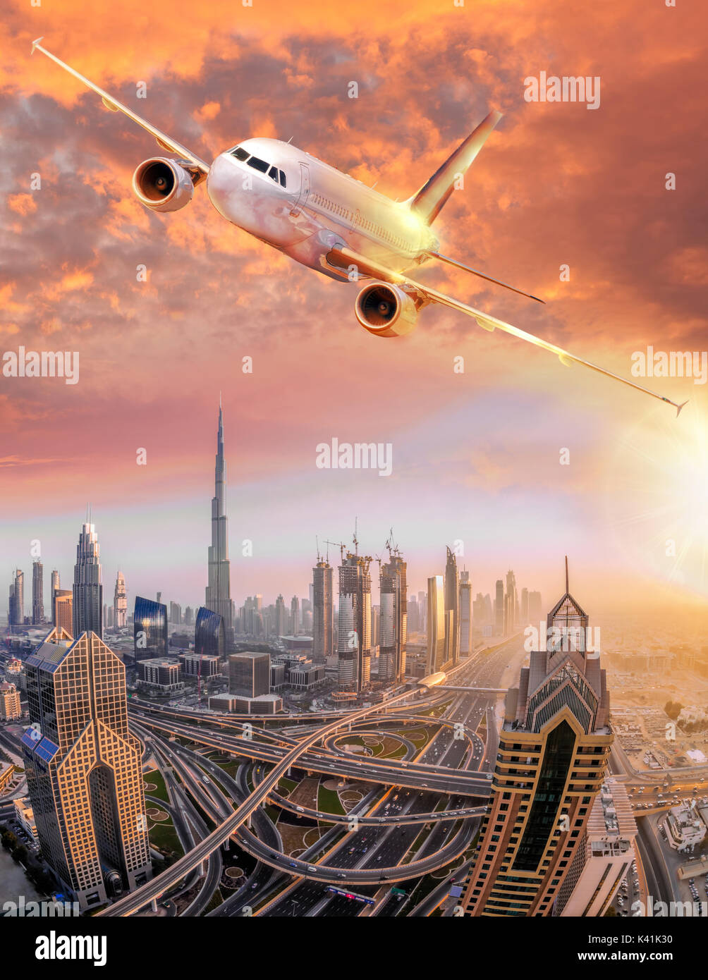 Dubai airport and burj khalifa hi-res stock photography and images - Alamy