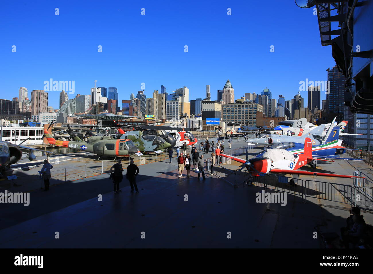 Uss intrepid museum hi-res stock photography and images - Alamy