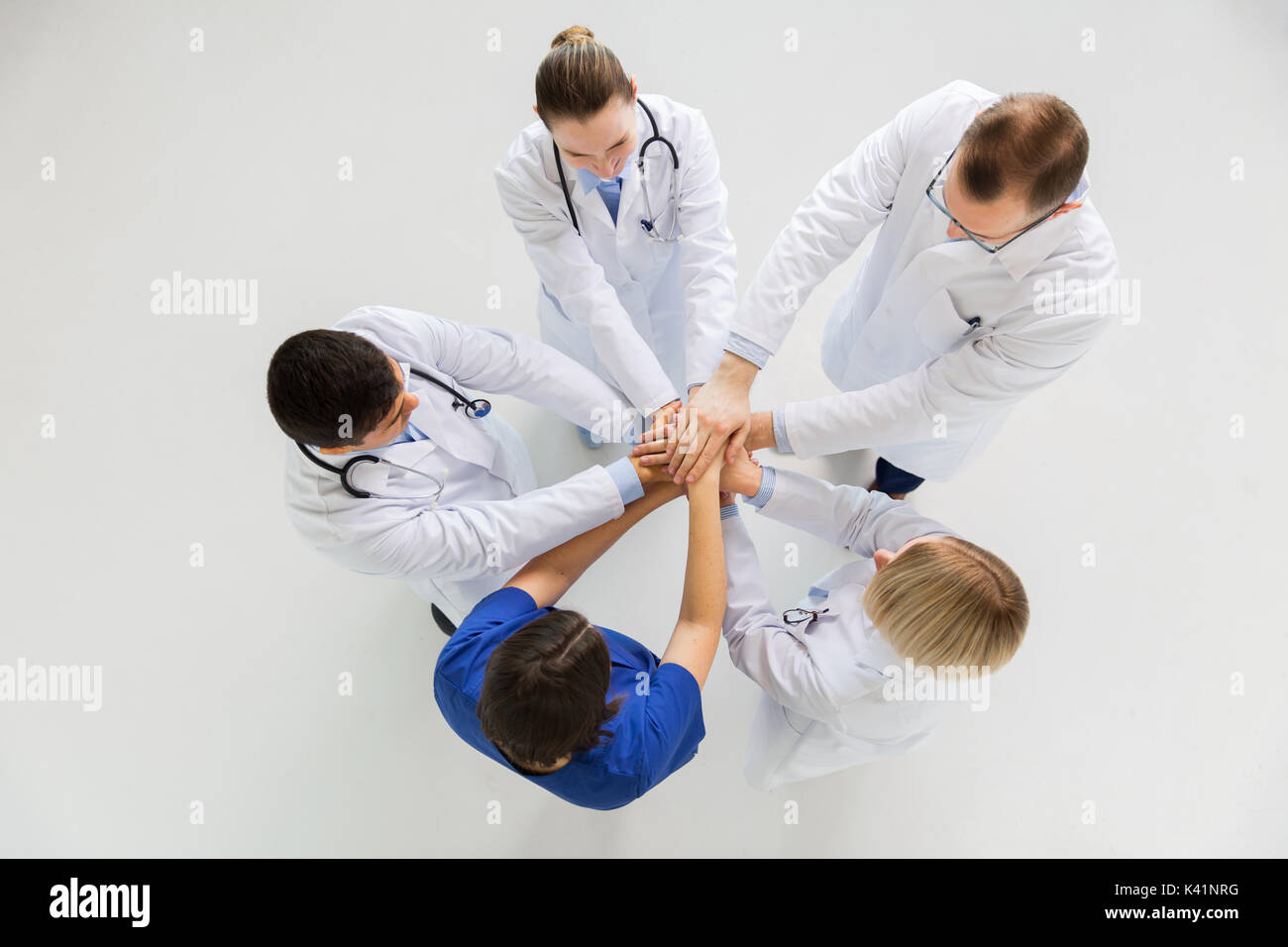 Top view group doctors hi-res stock photography and images - Alamy