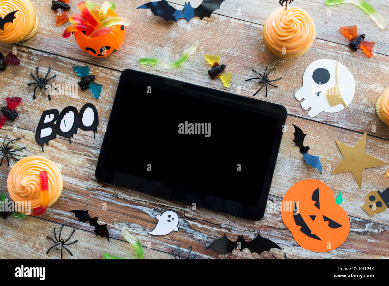 Decoration treat hi-res stock photography and images - Alamy